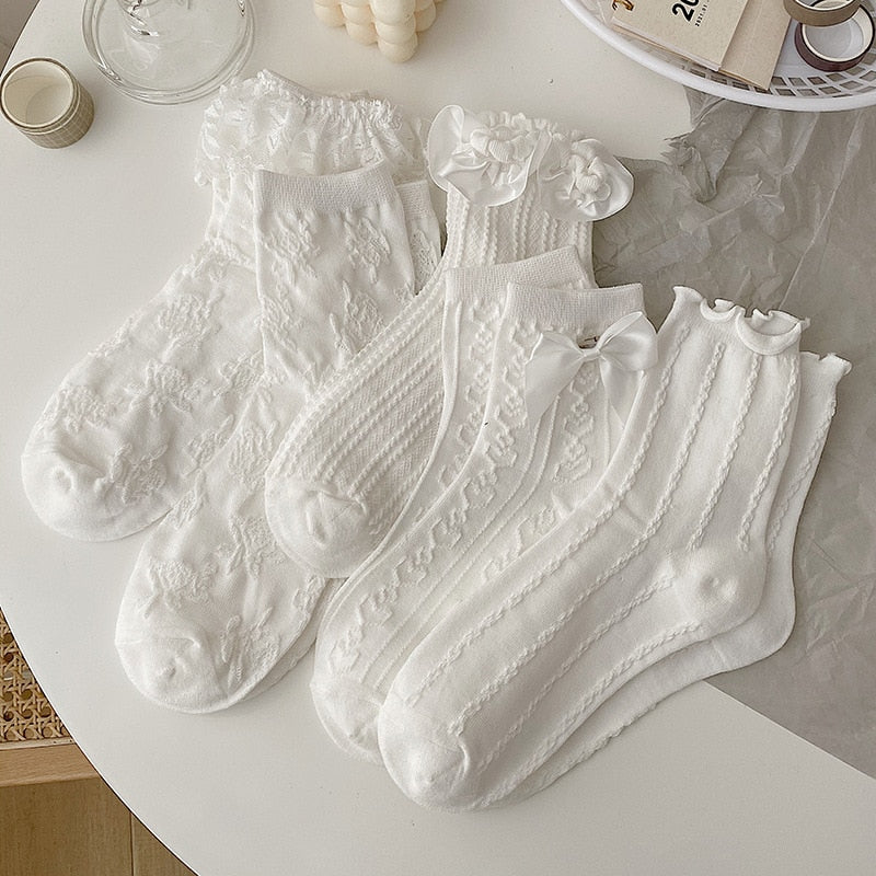White Lace Socks – Juneptune